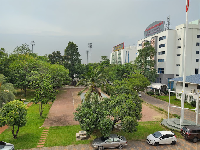 Bangkokthonburi University - Reviews, Contact Details